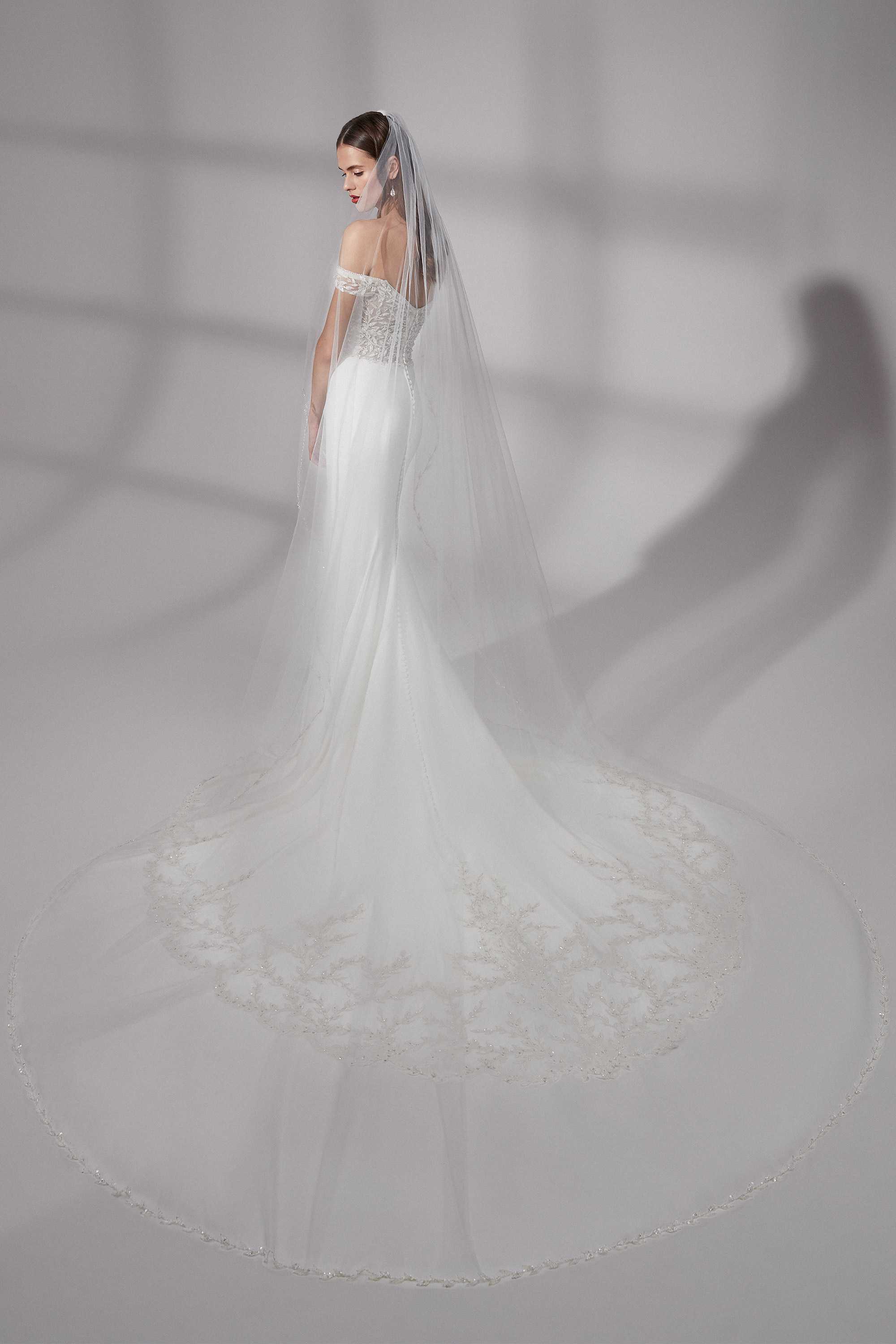 Style WESTFIELD VEIL: Cathedral Length Veil with Embroidered Beading ...