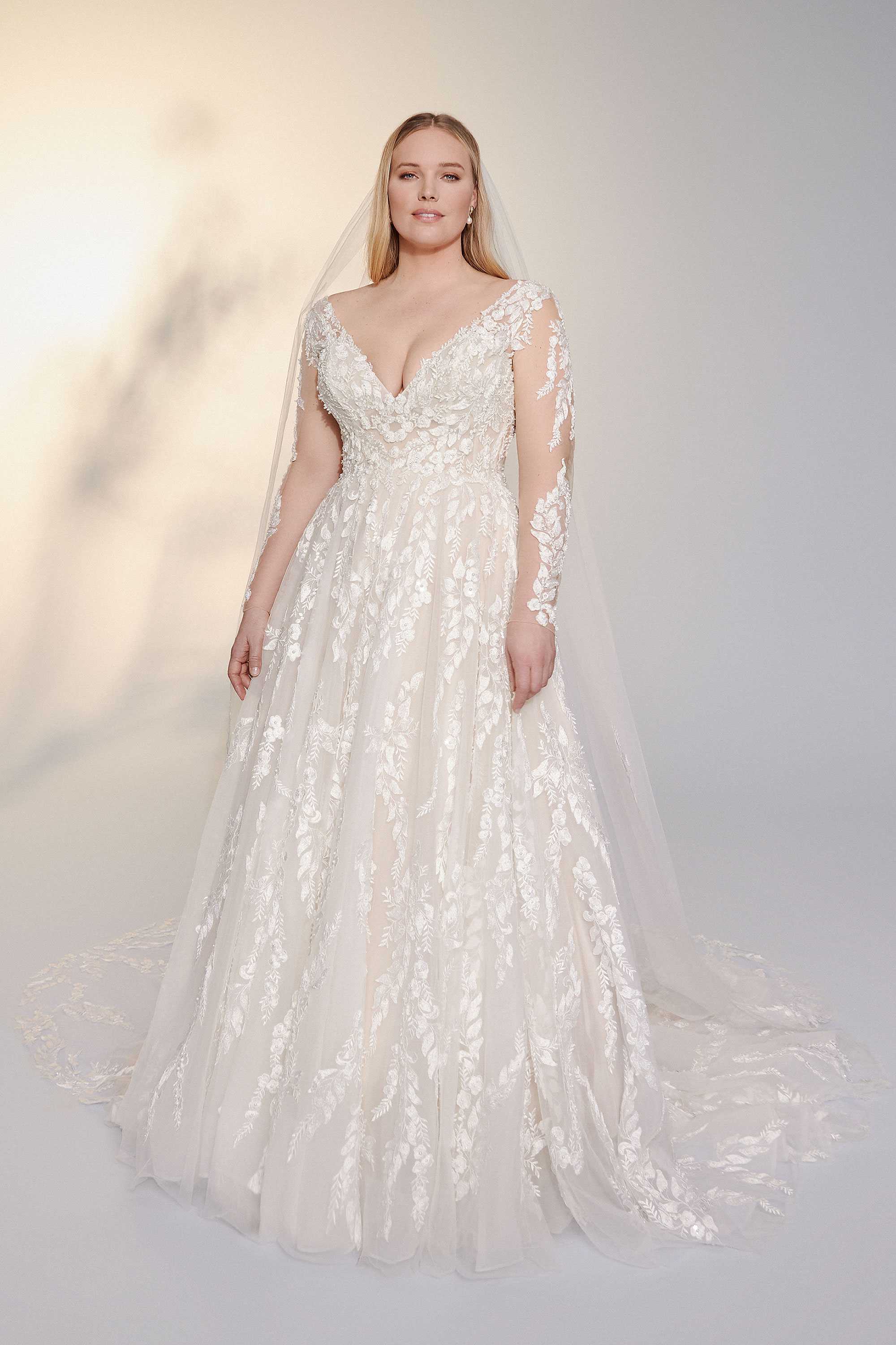 Style JULIE PS: Plus Size Slim Ball Gown with Long Sleeves | Justin Alexander Signature