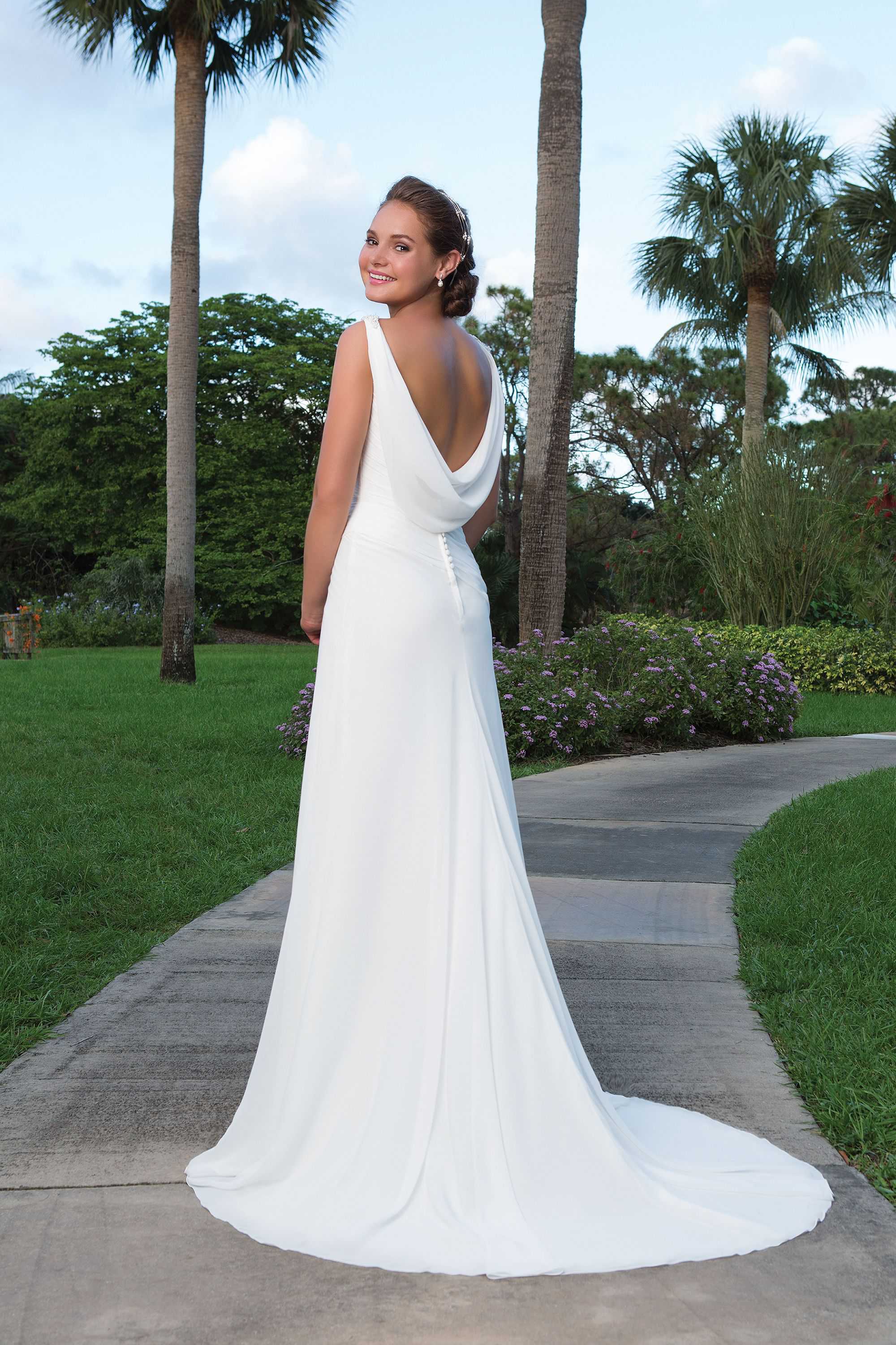 Style 6118: Chiffon Straight Gown with V-Neck | Sweetheart Gowns