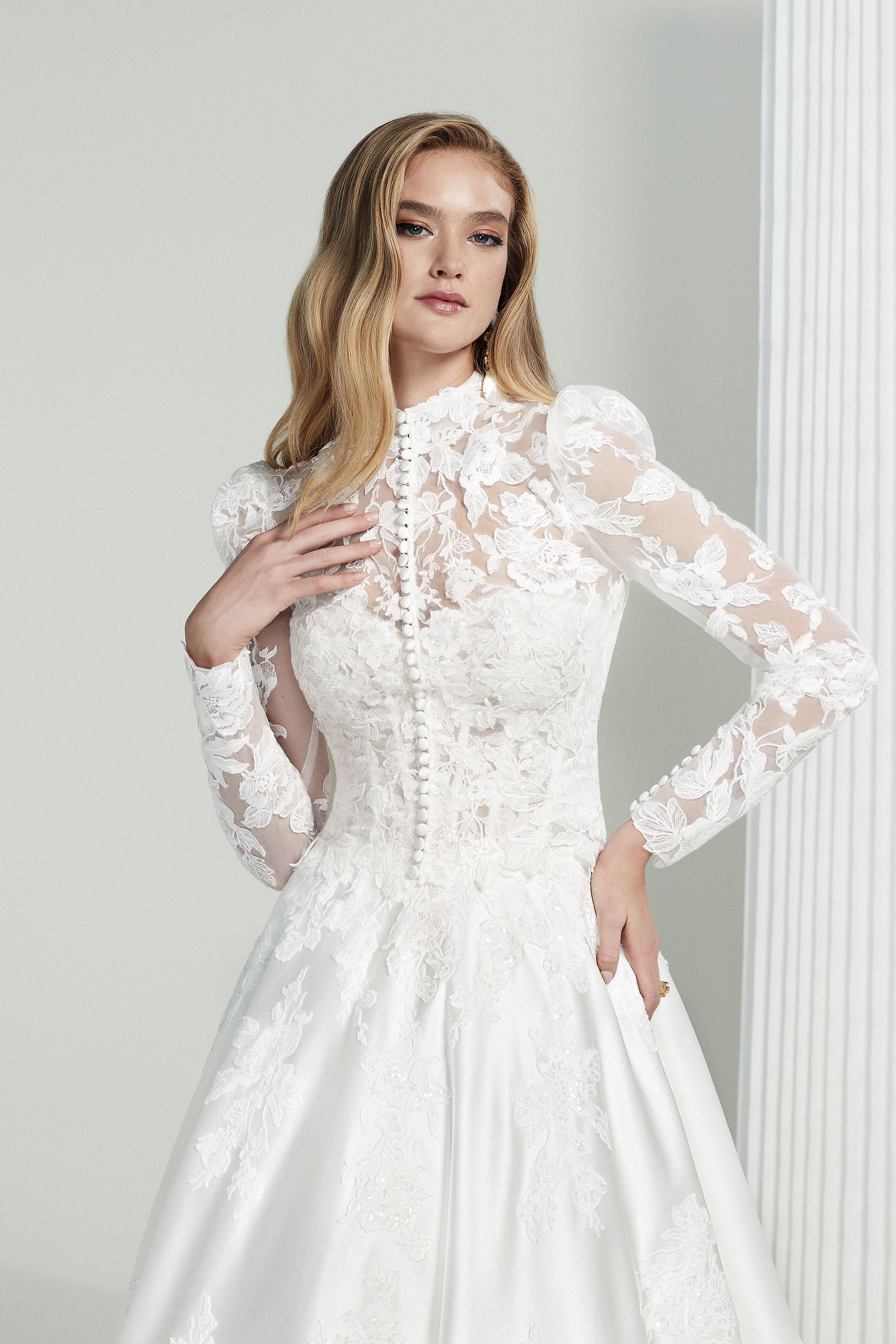 Style ELIZABETH JACKET: Lace Jacket with Mandarin Collar and Puff ...